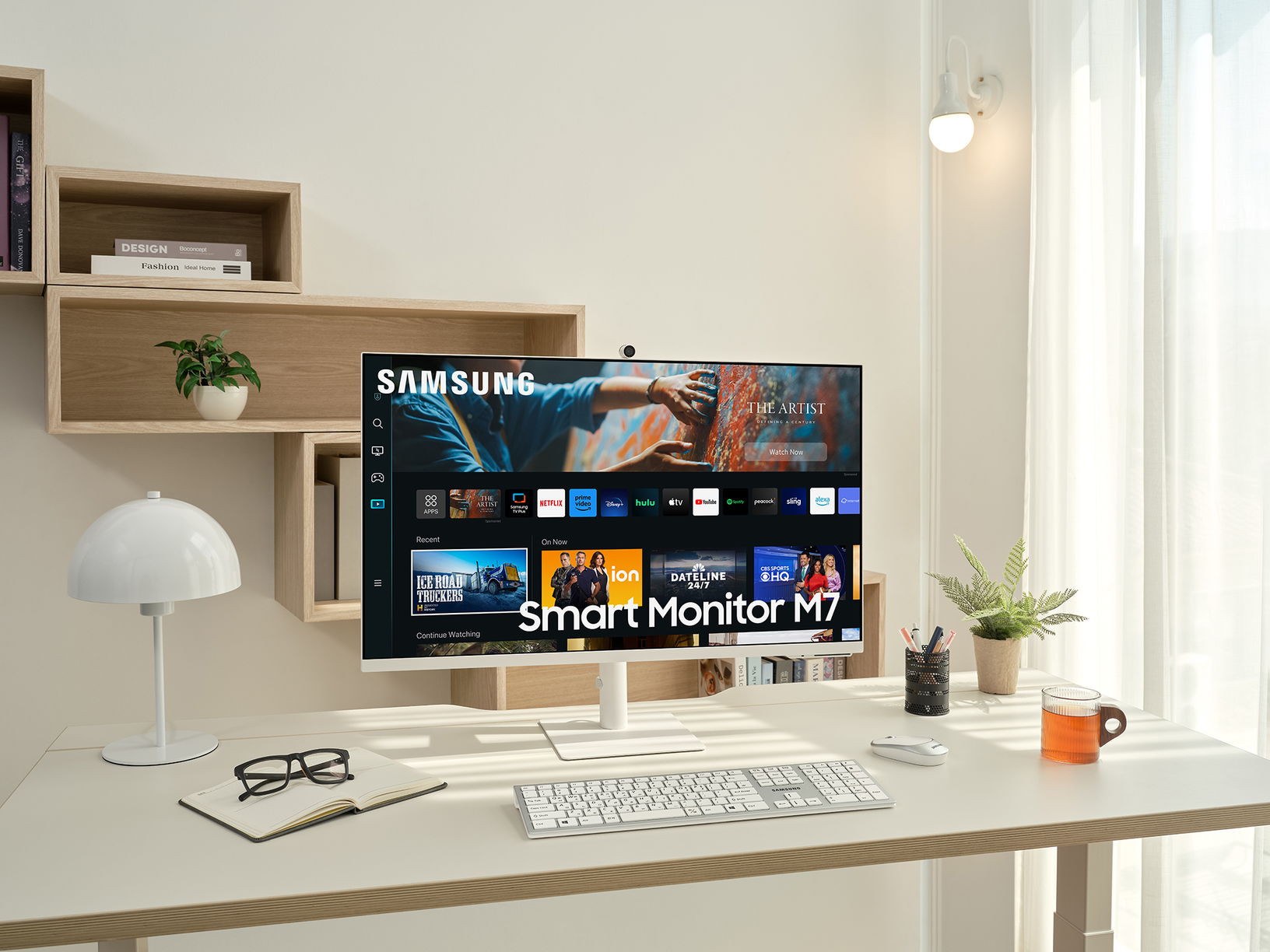 Samsung Smart monitor M80C na voljo za prednaročilo v Sloveniji