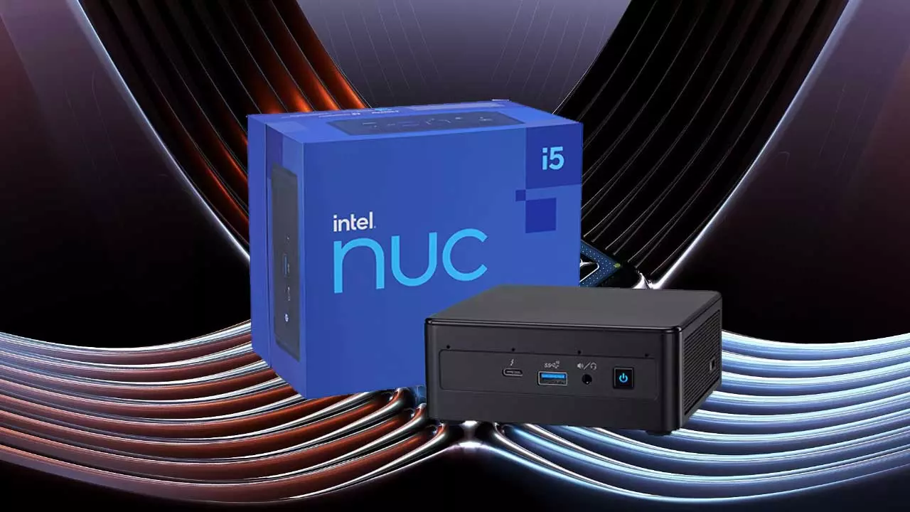 Poslovilna Oda Intel NUC Mini PC